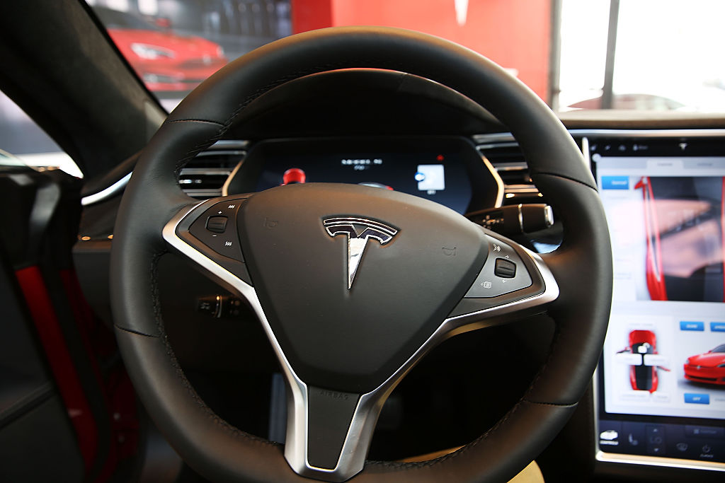 Chinese Tesla Drivers Use Plastic Mannequin Heads To Trick Autopilot's ...